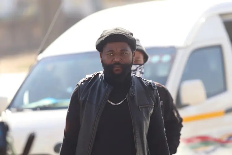 Sjava has opened up on the reason why he uses sign language in his ... Sjava has opened up on the reason why he uses sign language in his ...